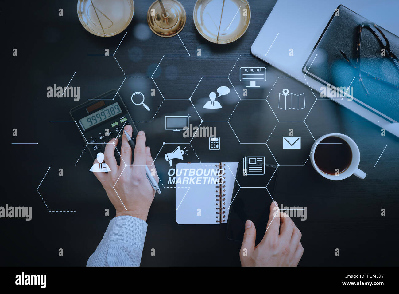 Outbound call center hi-res stock photography and images - Alamy