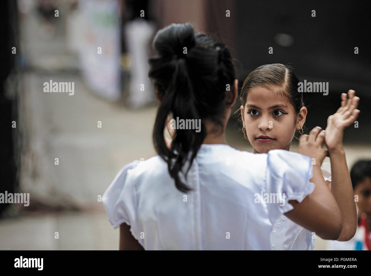 Girls playing in Leon, Nicaragua, Central America Stock Photo - Alamy