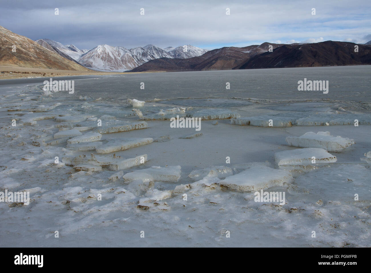 Frozen surface of the Pangong Tso lake in Ladakh, India Stock Photo - Alamy Frozen surface of the Pangong Tso lake in Ladakh, India Stock Photo - Alamy