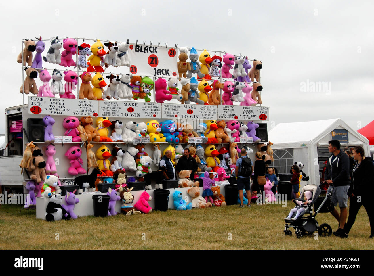 Funfair prizes hi-res stock photography and images - Alamy