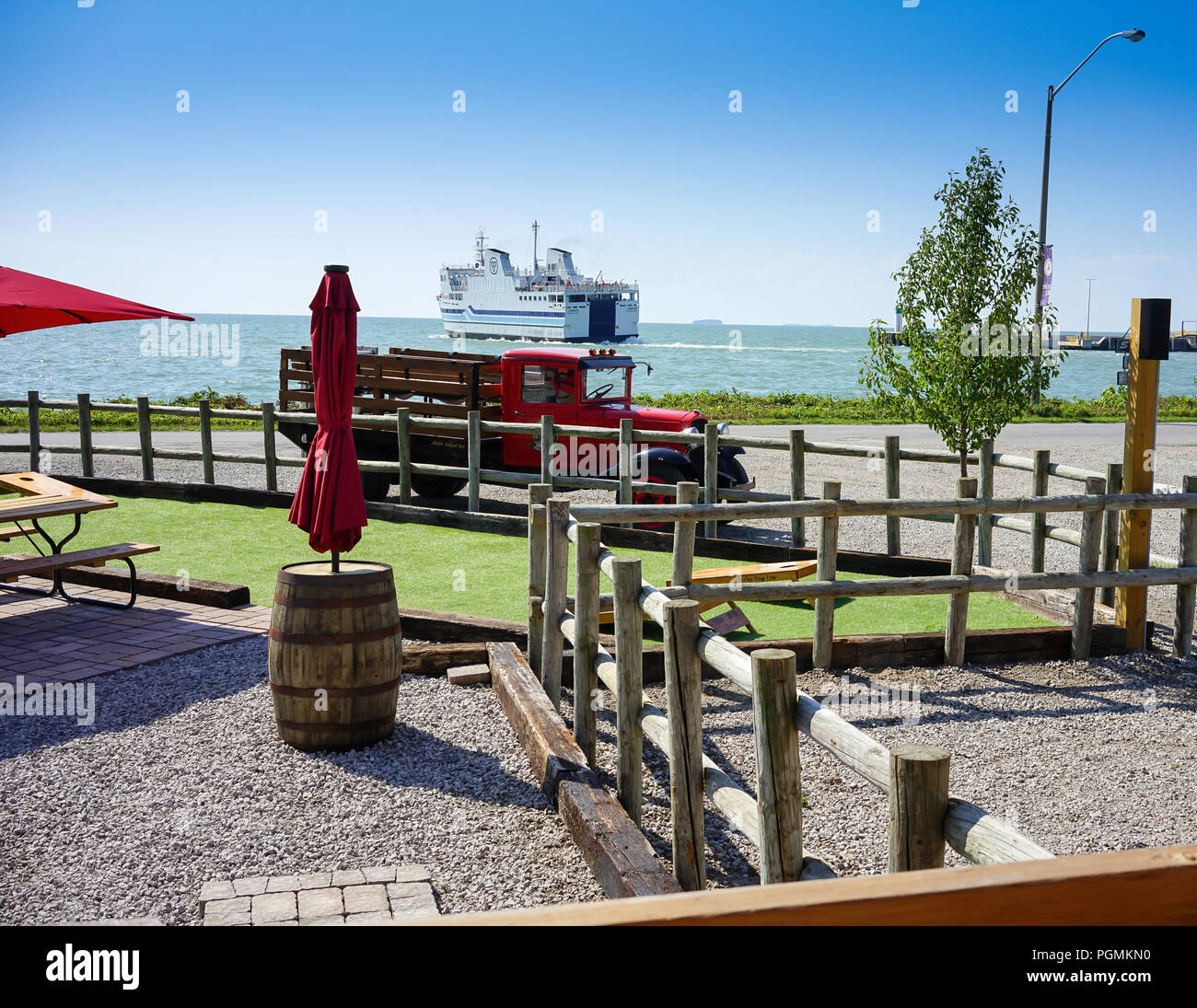 Ferryboat Jiimaan leaving Point Peele,Peele Island,Canada's most ...
