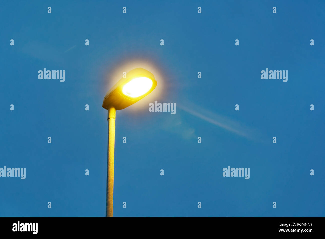 Lantern lights on pathway hi-res stock photography and images - Alamy