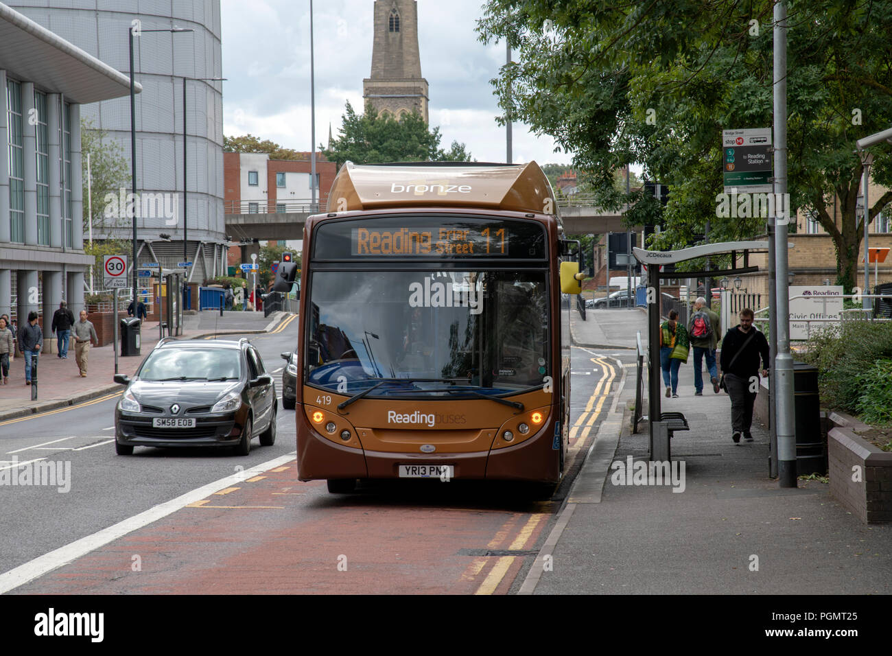 Bronze bus hi-res stock photography and images - Alamy