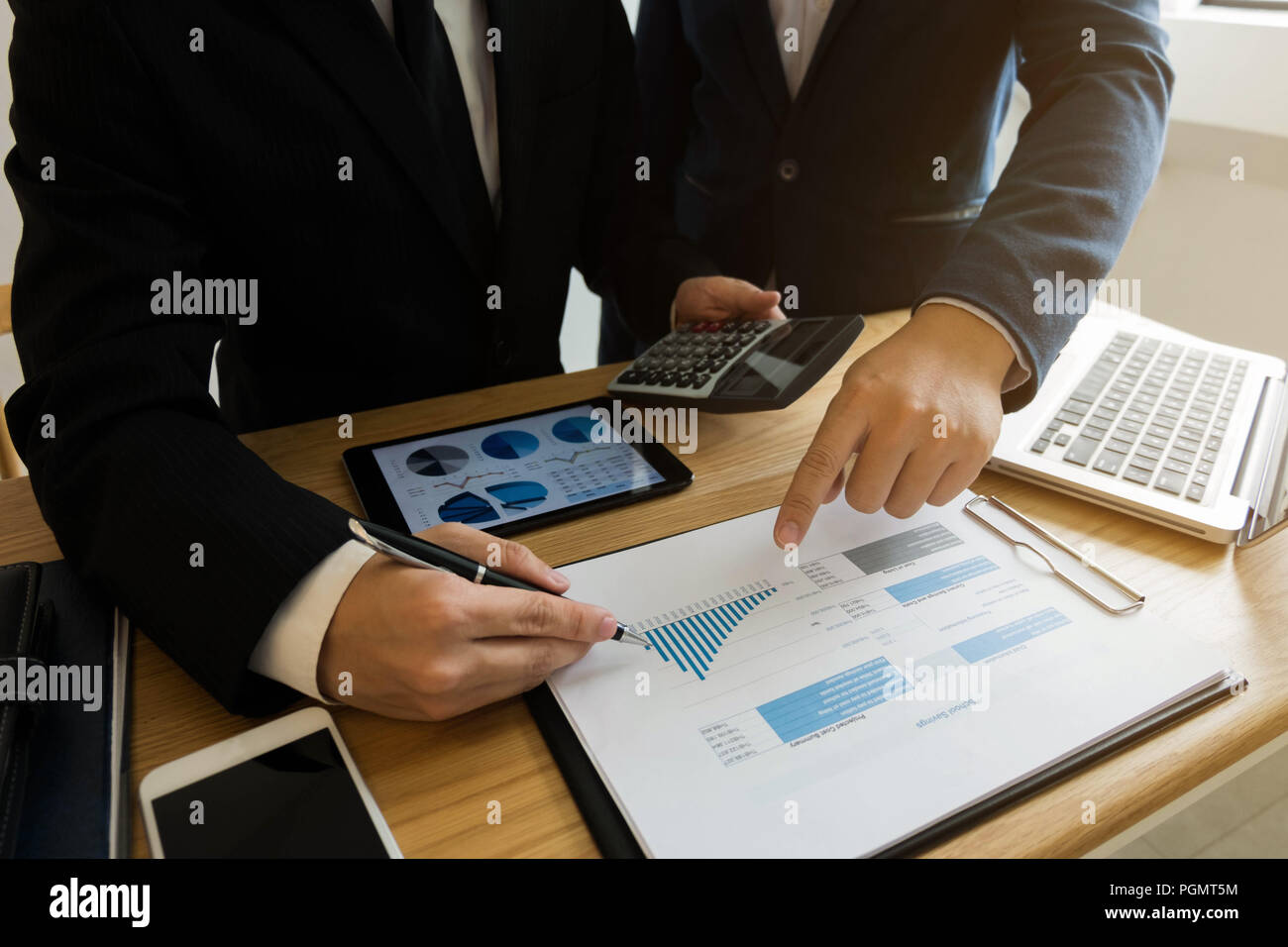 Office present presentation business hi-res stock photography and ...