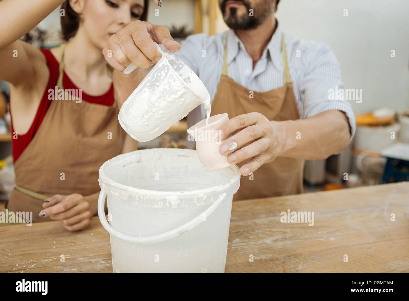 Pottery pouring hi-res stock photography and images - Alamy