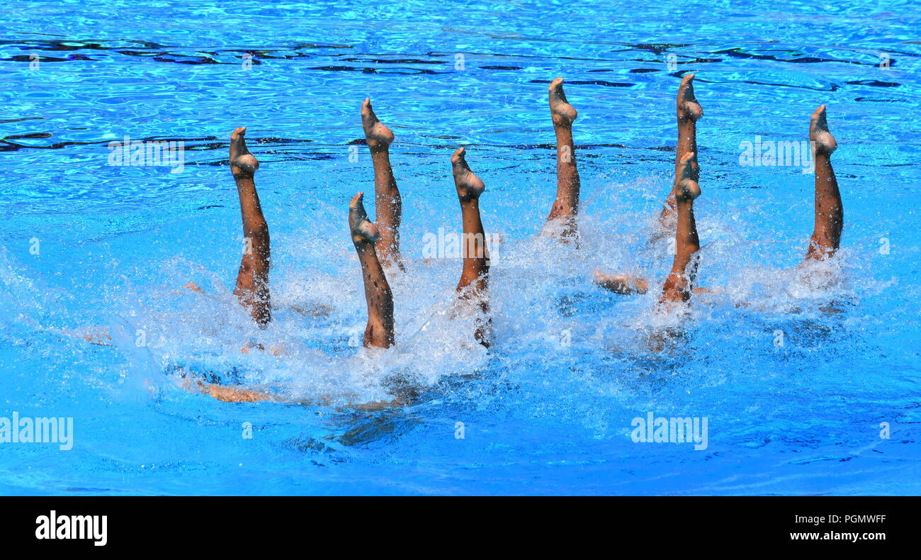 Swimmers Performing High Resolution Stock Photography and Images - Alamy