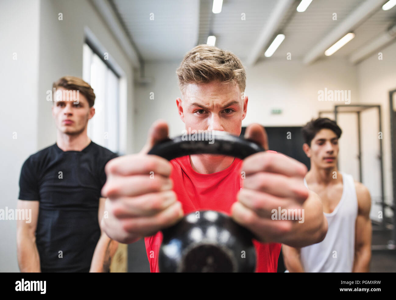 Man doing crossfit work out hi-res stock photography and images - Alamy