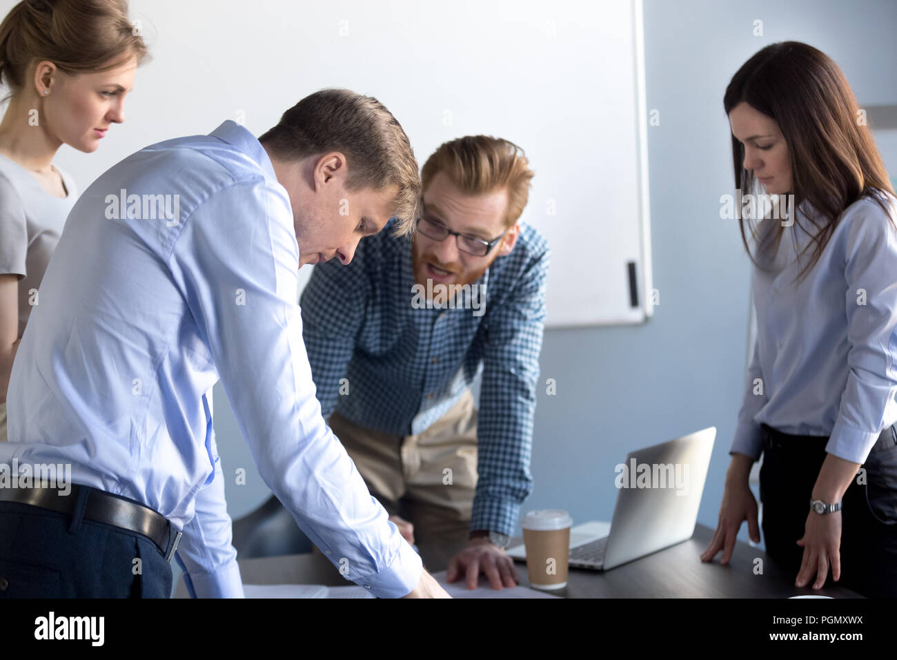 Angry businesspeople hi-res stock photography and images - Alamy
