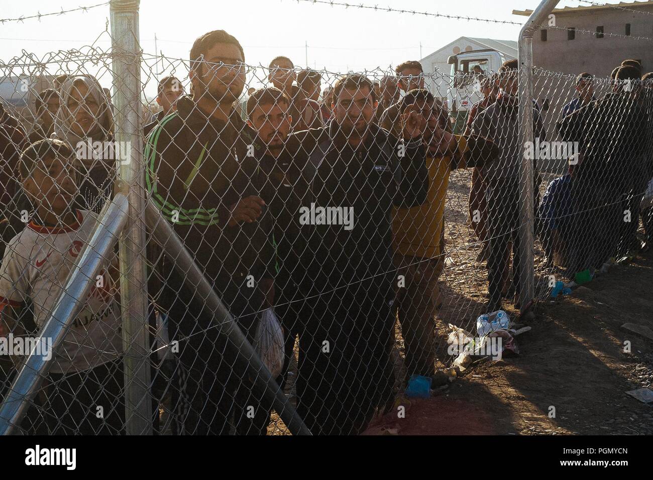 Tent homeless refugees from syria hi-res stock photography and images ...