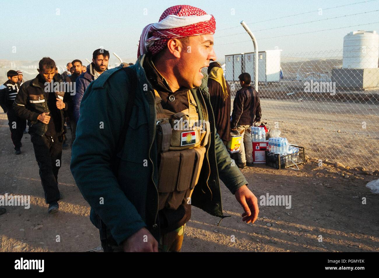 Kurdish woman soldier hi-res stock photography and images - Alamy