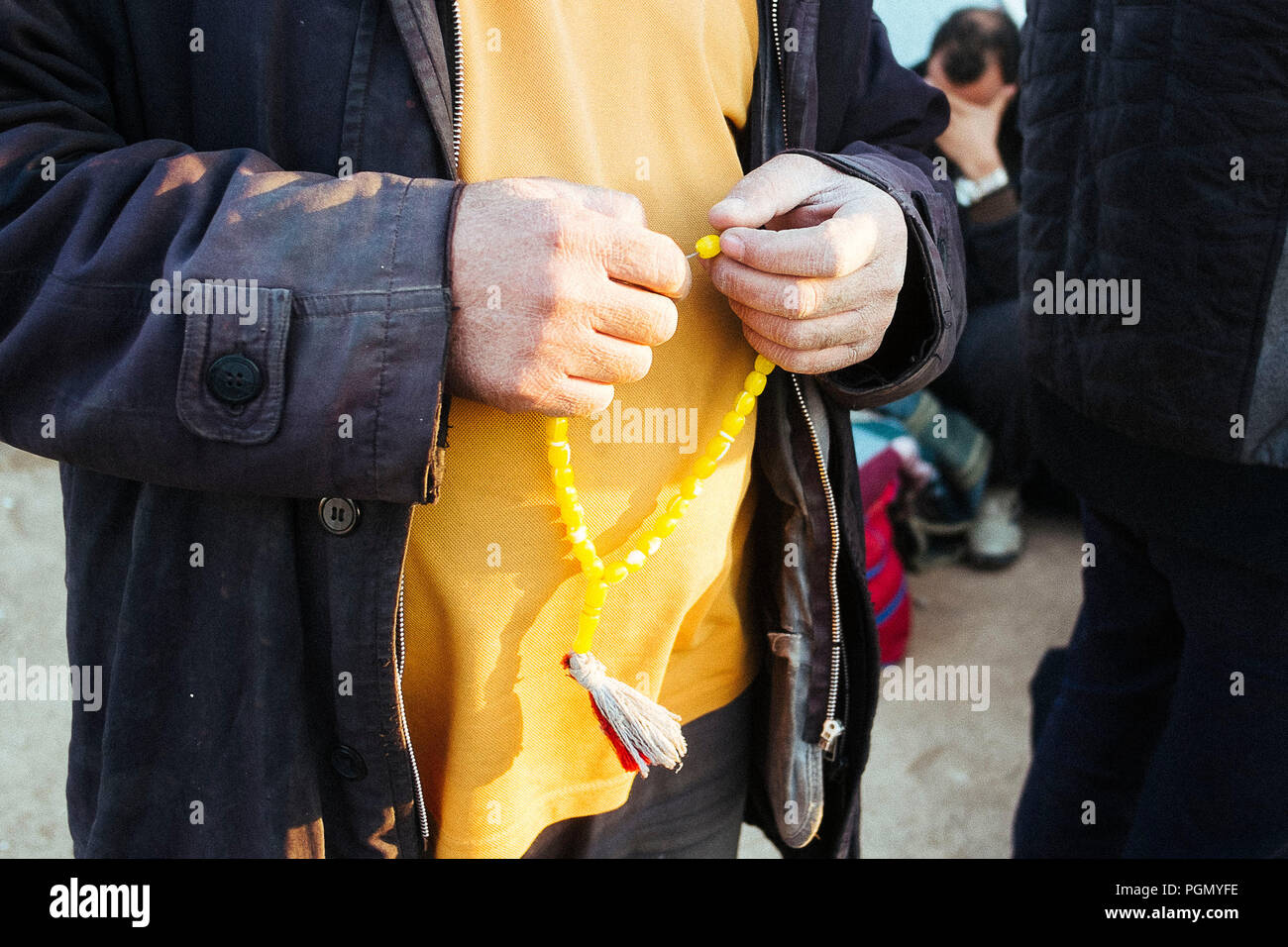Tent homeless refugees from syria hi-res stock photography and images ...