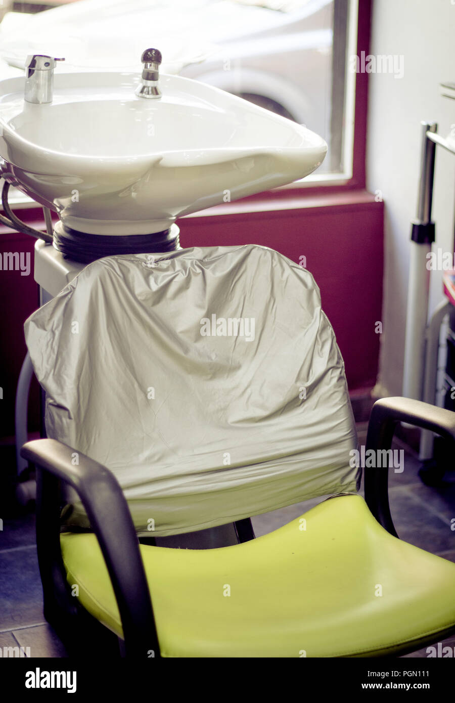 Beauty salon head wash. No people Stock Photo - Alamy