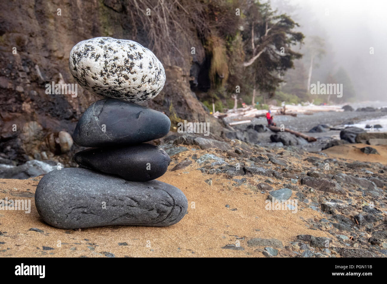 Rock cairn beach hi-res stock photography and images - Alamy