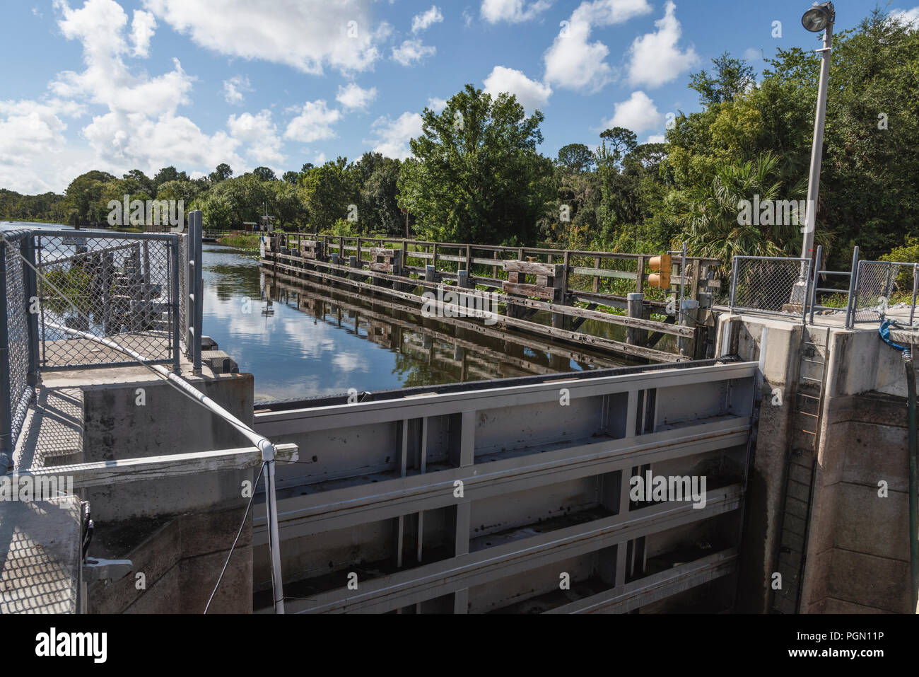 Moss Bluff Navigational Lock and Dam Stock Photo - Alamy