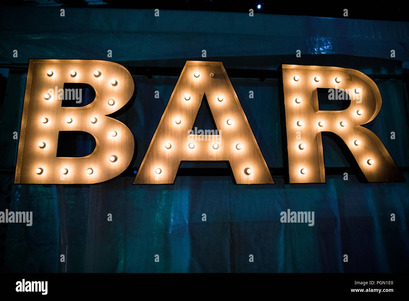 Illuminated signage hi-res stock photography and images - Alamy