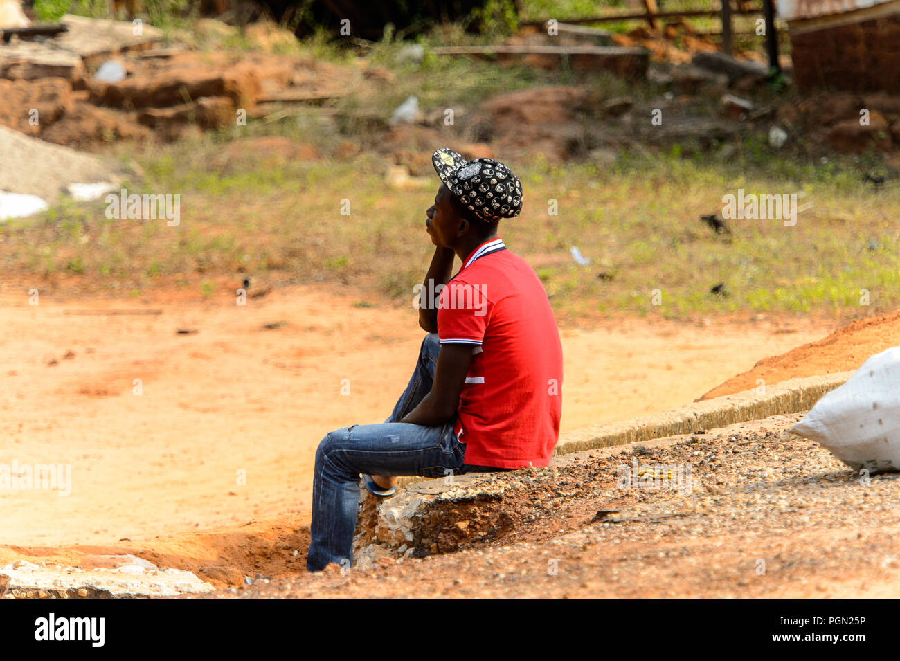 TECHIMAN, GHANA - JAN 15, 2017: Unidentified Ashanti man in red shirt ...