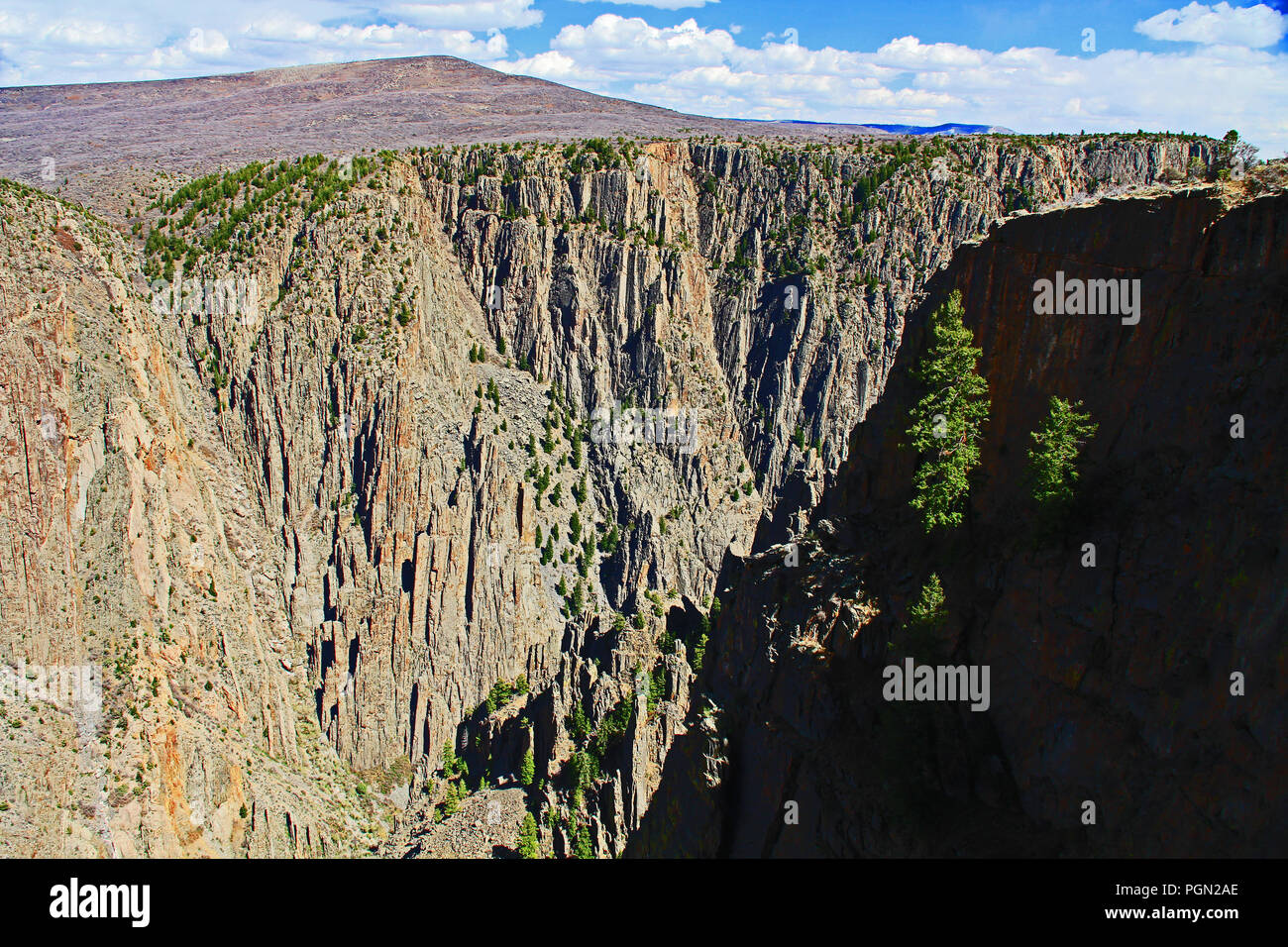 Black shadow hi-res stock photography and images - Alamy