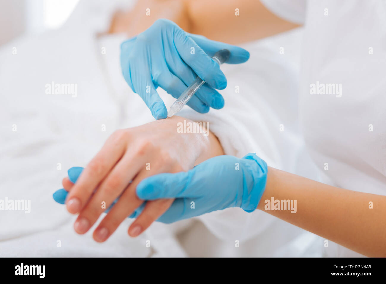 Injection therapy hi-res stock photography and images - Alamy