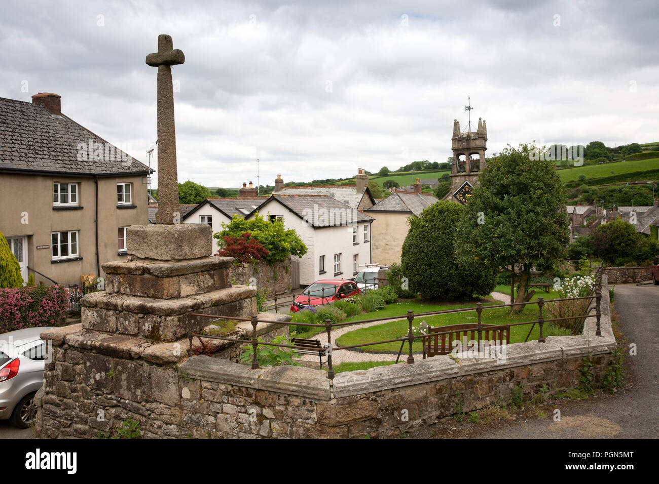 UK, England, Devon, Dartmoor, Sticklepath village, St Mary’s church ...