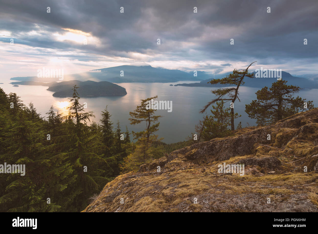 The beautiful scapes of Bowen Islands fabulous beaches landscapes ...