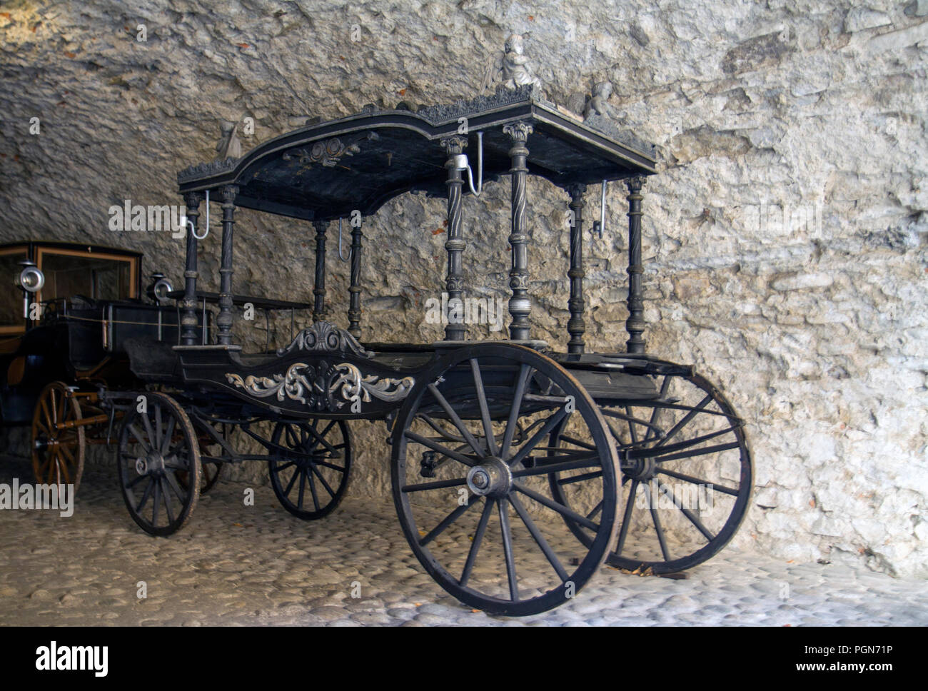 Old hearse hi-res stock photography and images - Alamy