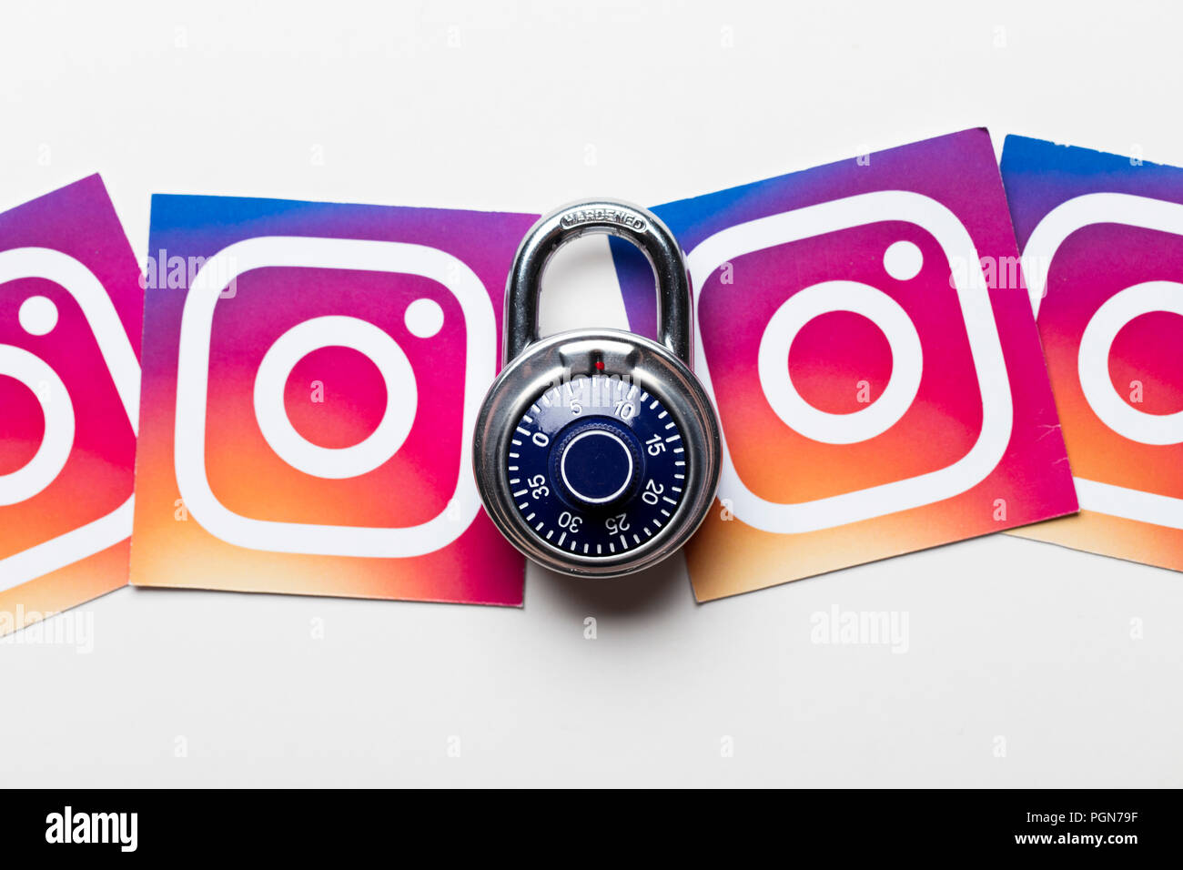 Logos instagram hi-res stock photography and images - Alamy