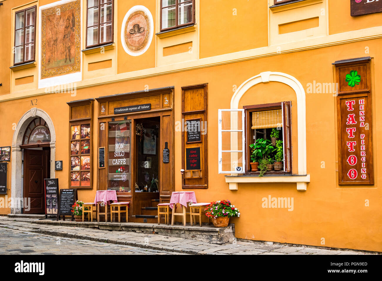 Medieval building facade hi-res stock photography and images - Alamy