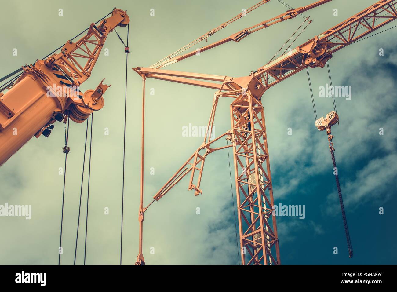 Heavy duty equipment hi-res stock photography and images - Alamy