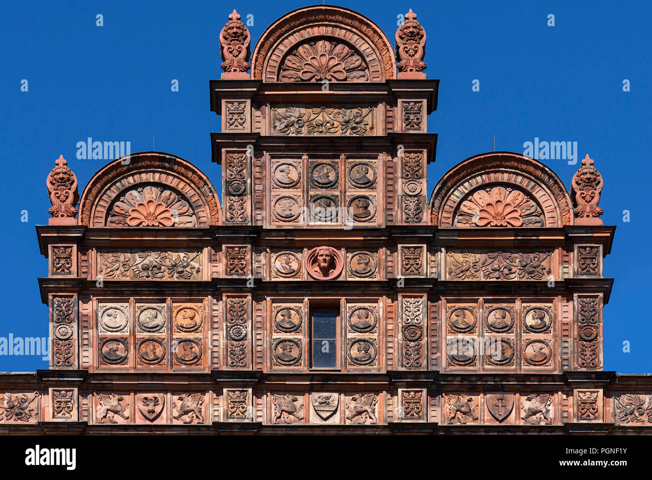 Terracotta facade hi-res stock photography and images - Alamy