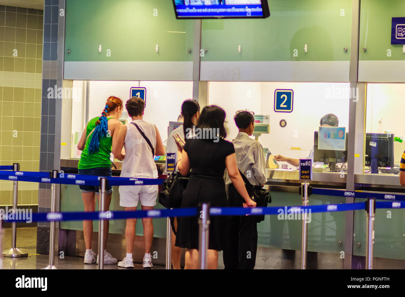 Quick Check In Counter High Resolution Stock Photography and Images - Alamy