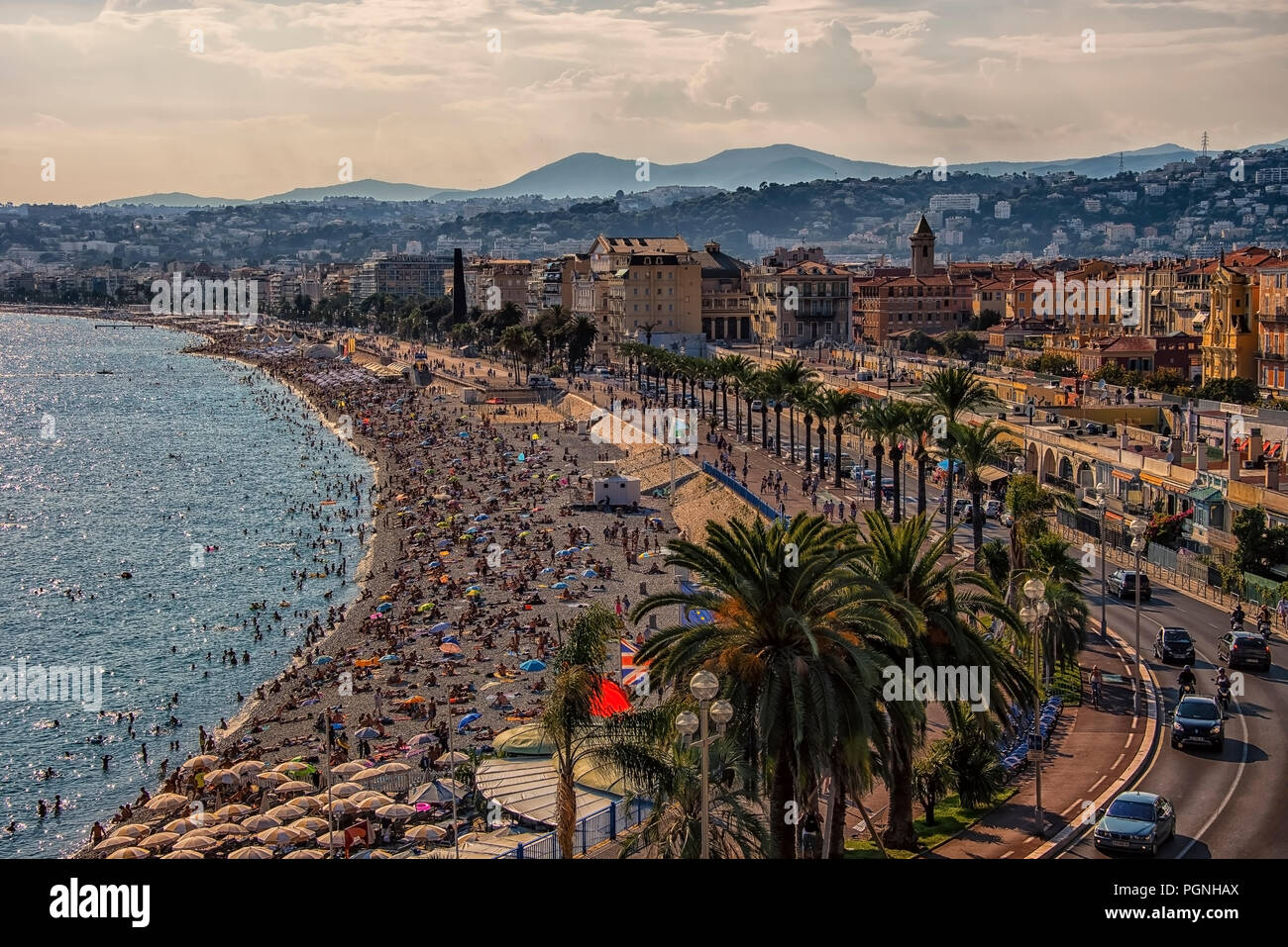 English beach city hi-res stock photography and images - Alamy
