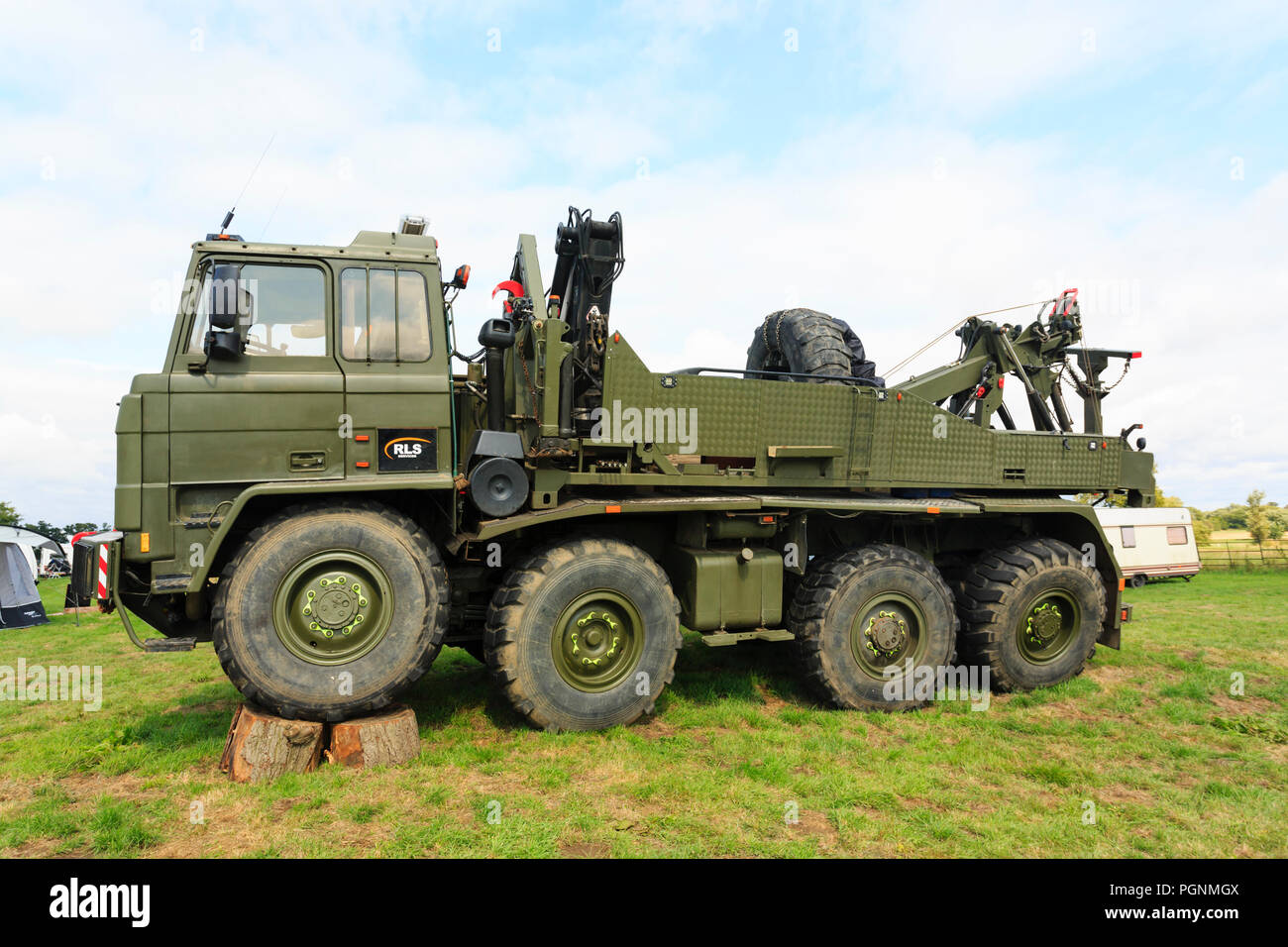 Ex British Army Foden DROP’s vehicle with recovery mounted rack Stock ...