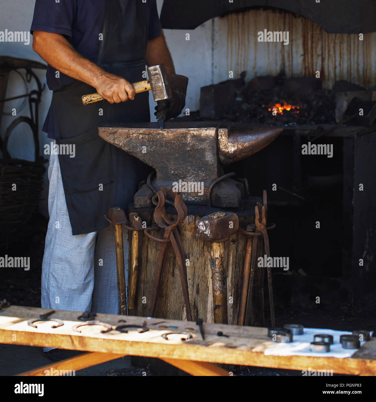Molten metal work hi-res stock photography and images - Alamy
