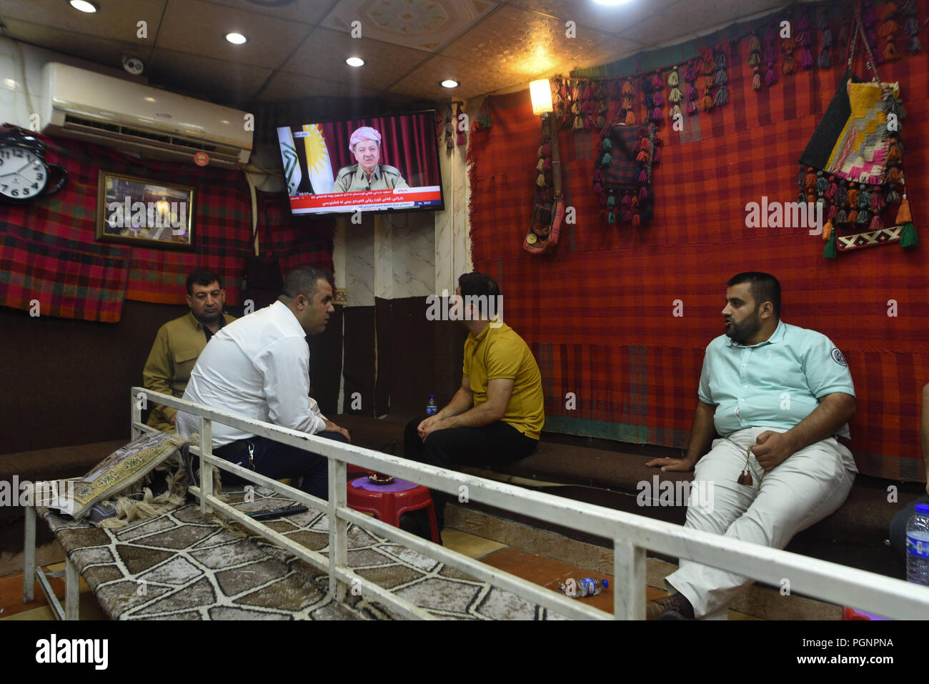 September 26, 2017 - Erbil, Kurdistan: Kurdish people drink tea in a ...