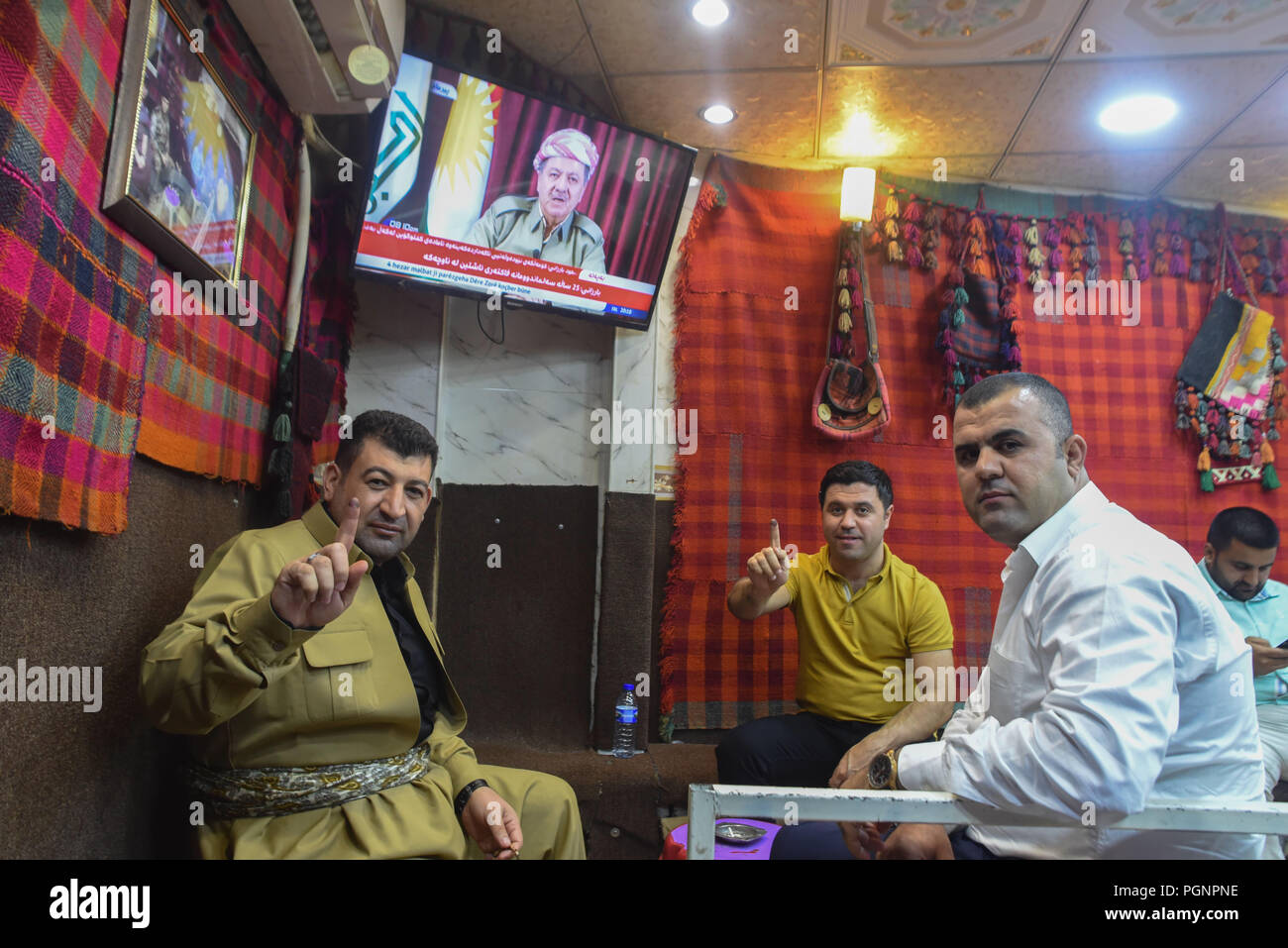 Kurdistan tea hi-res stock photography and images - Alamy