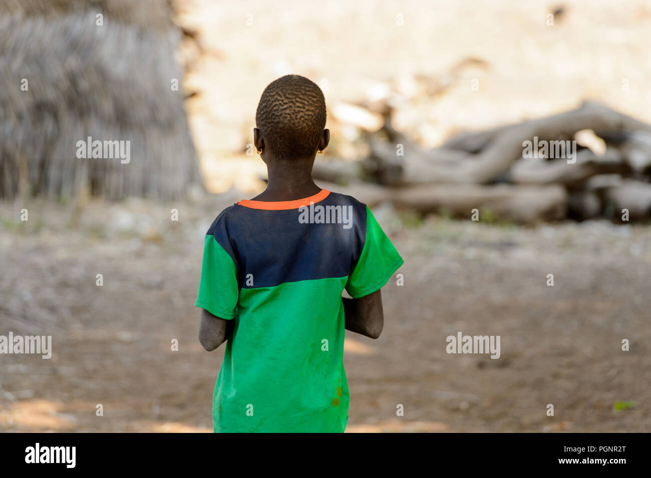 GHANI, GHANA - JAN 14, 2017: Unidentified Ghanaian girl in colored ...