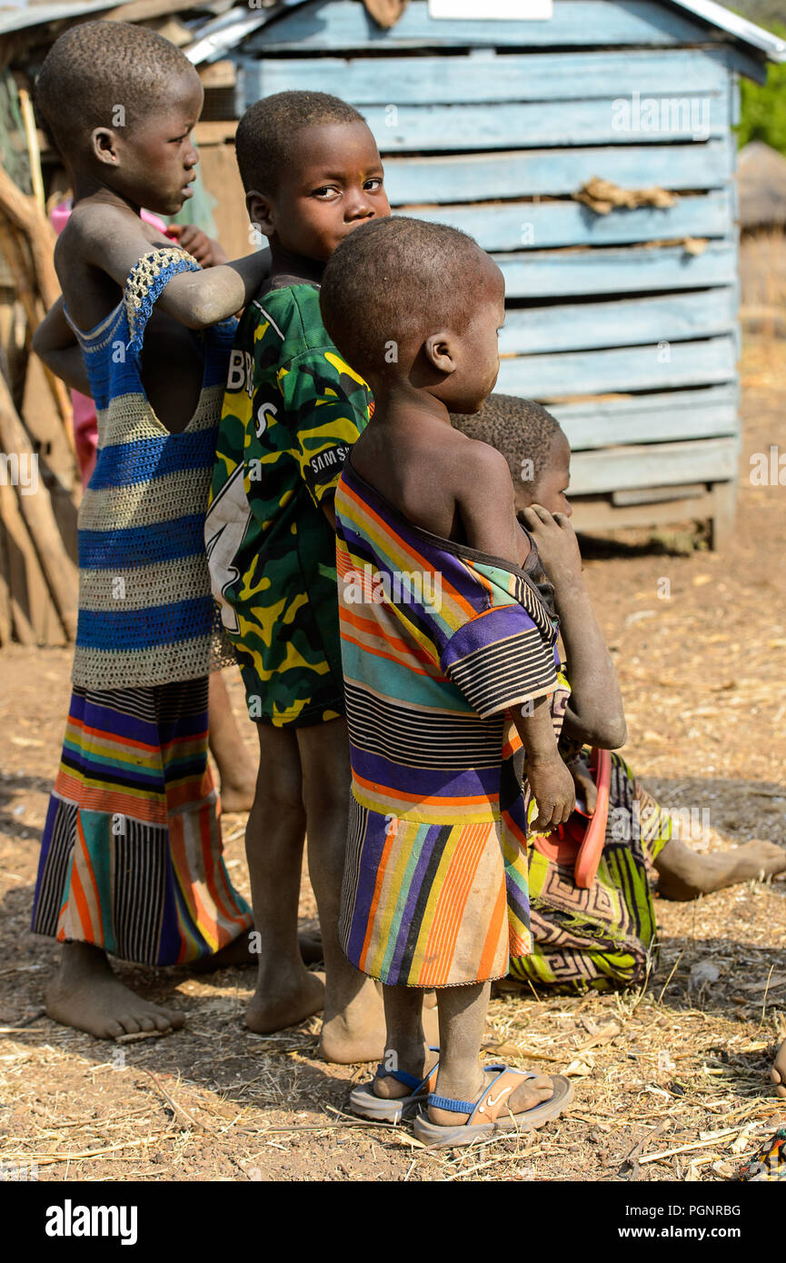 GHANI, GHANA - JAN 14, 2017: Unidentified Ghanaian children in colored ...