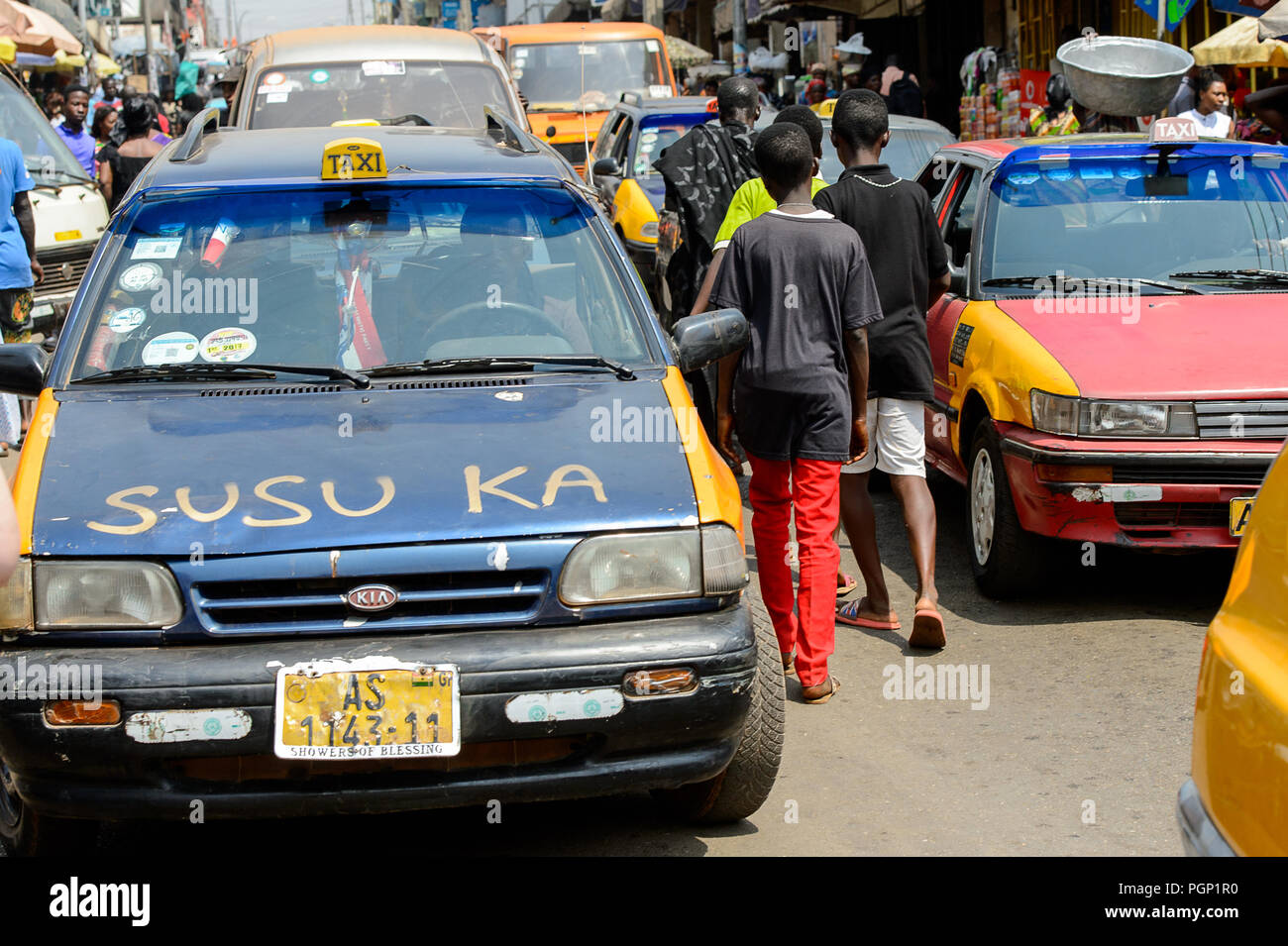 Ghana cars hi-res stock photography and images - Alamy