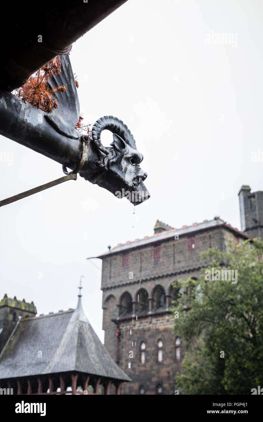 Goat gargoyle hi-res stock photography and images - Alamy