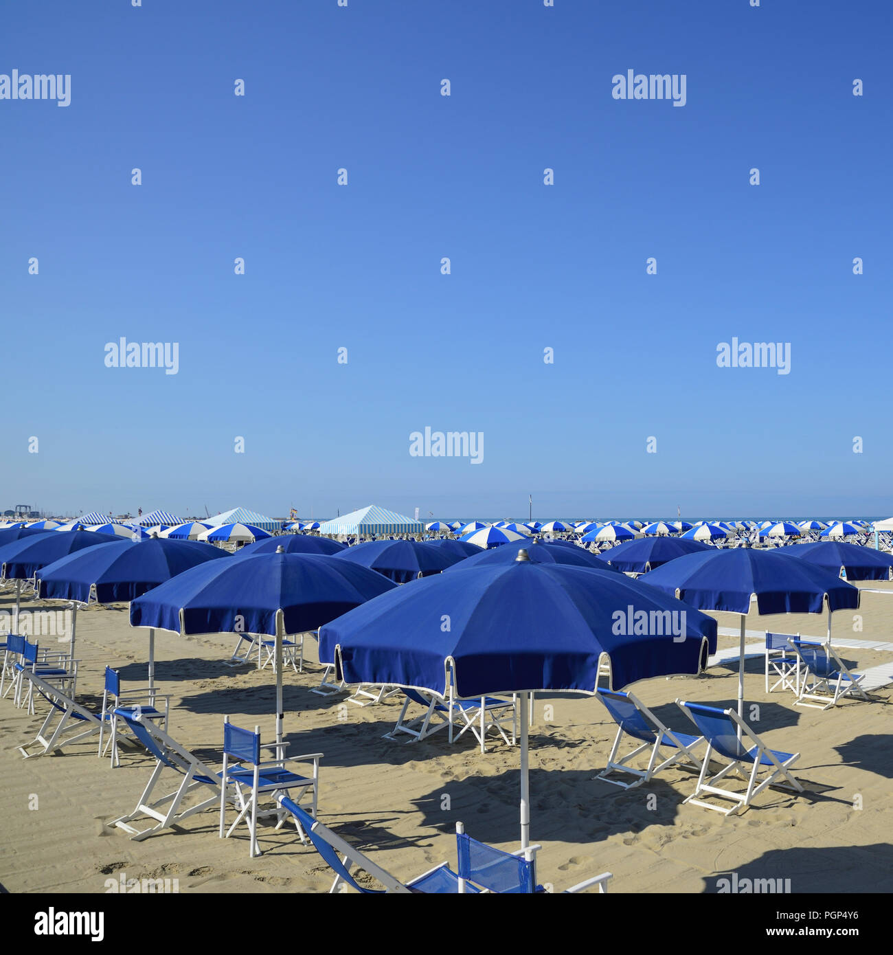 Beach with beach umbrellas in Versilia. Viareggio, Tuscany, Italy Stock ...