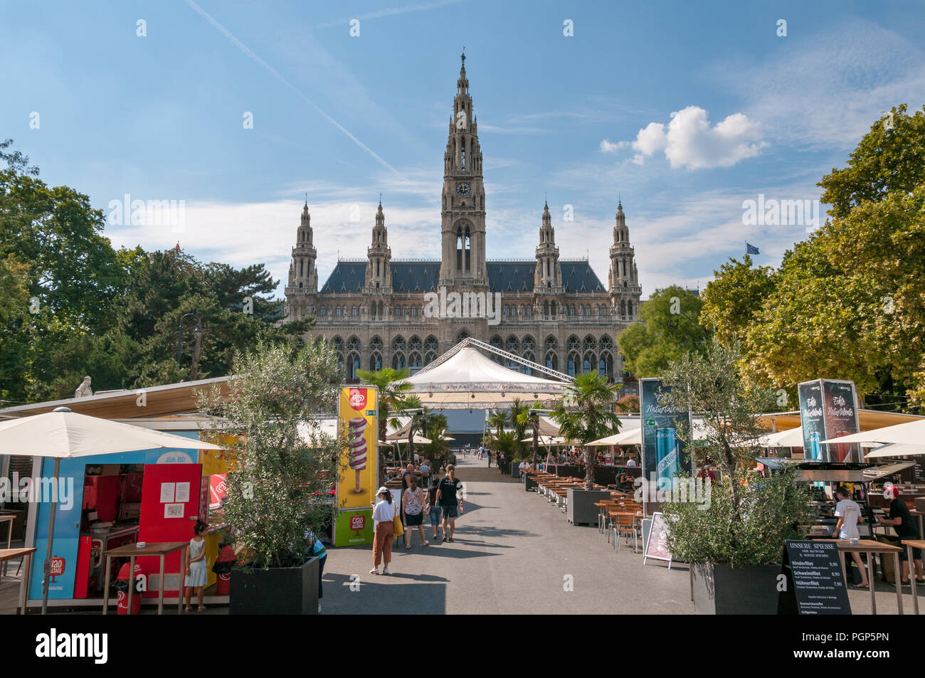 Town Hall (Rathaus), Vienna, Austria Stock Photo - Alamy