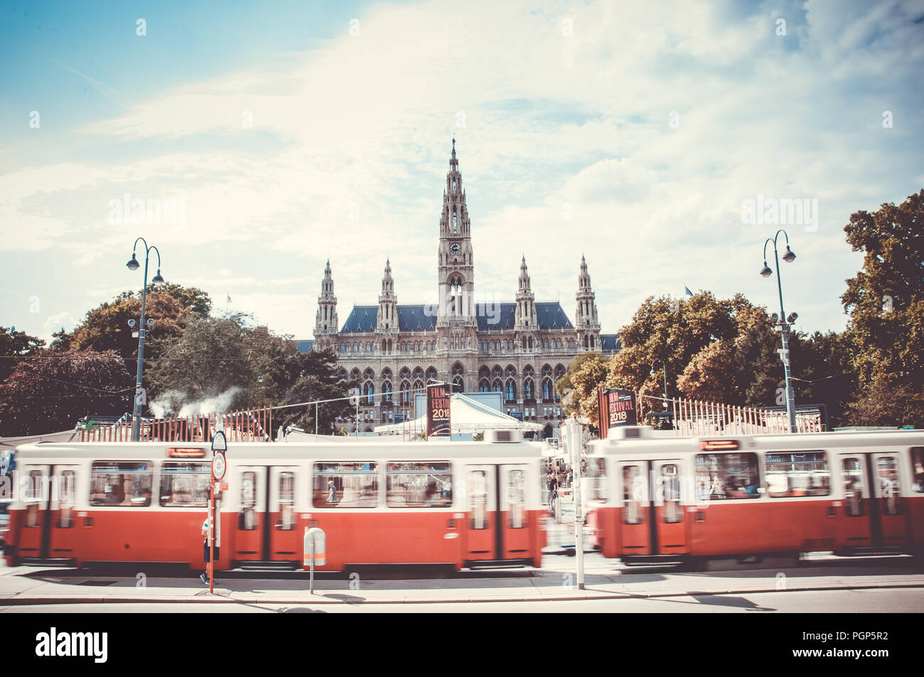 Town Hall (Rathaus), Vienna, Austria Stock Photo - Alamy