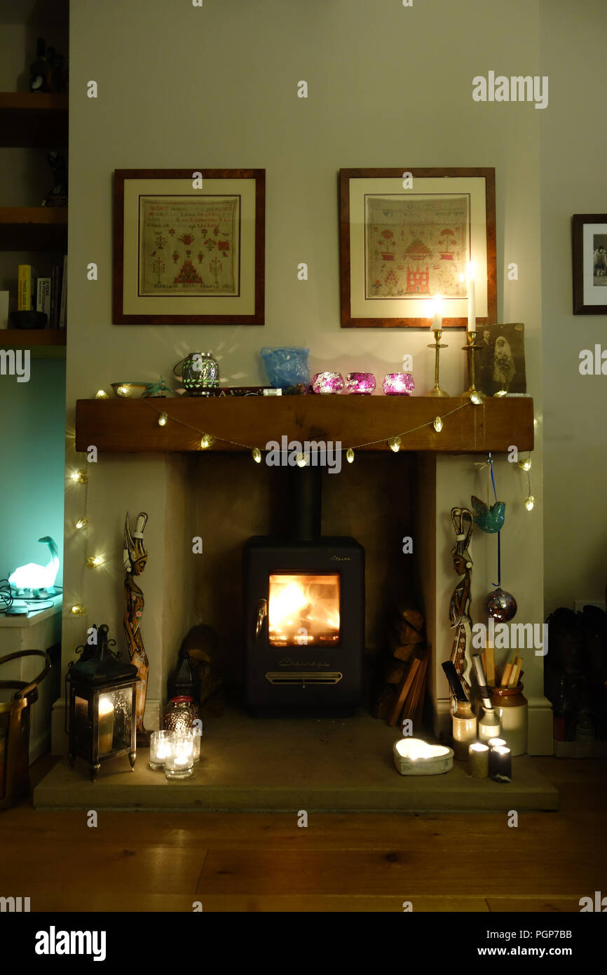 Pretty cottage in Sheffield, Yorkshire, England Stock Photo - Alamy