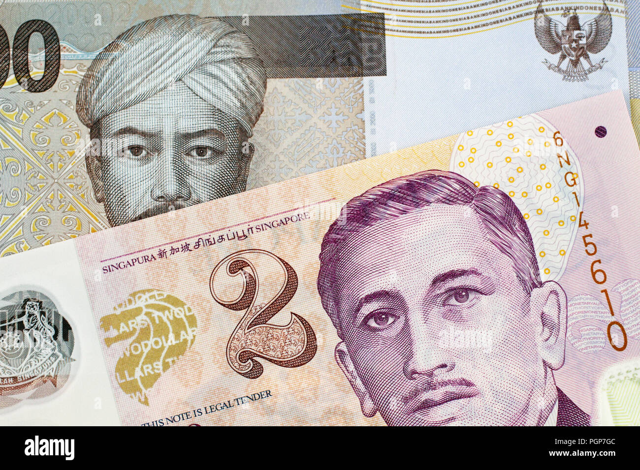 One singapore dollar banknote hi-res stock photography and images - Alamy