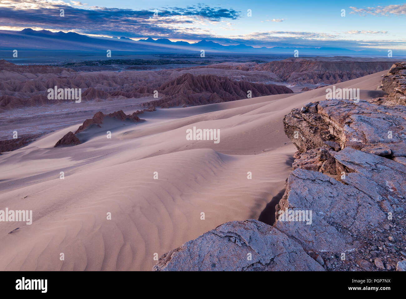 Valle de la Muerte (Death Valley): a valley where gigantic dunes and ...