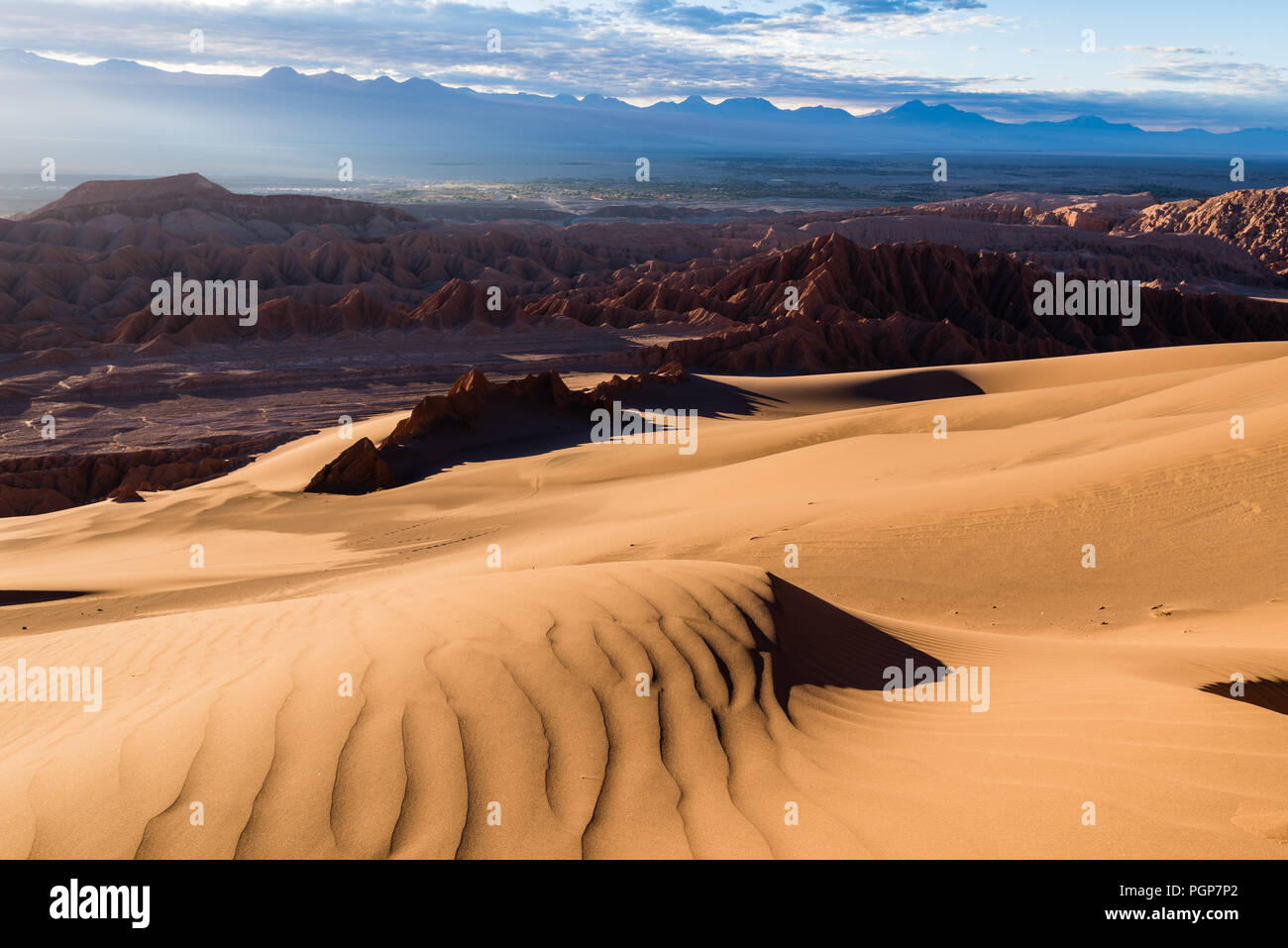 Valle de la Muerte (Death Valley): a valley where gigantic dunes and ...