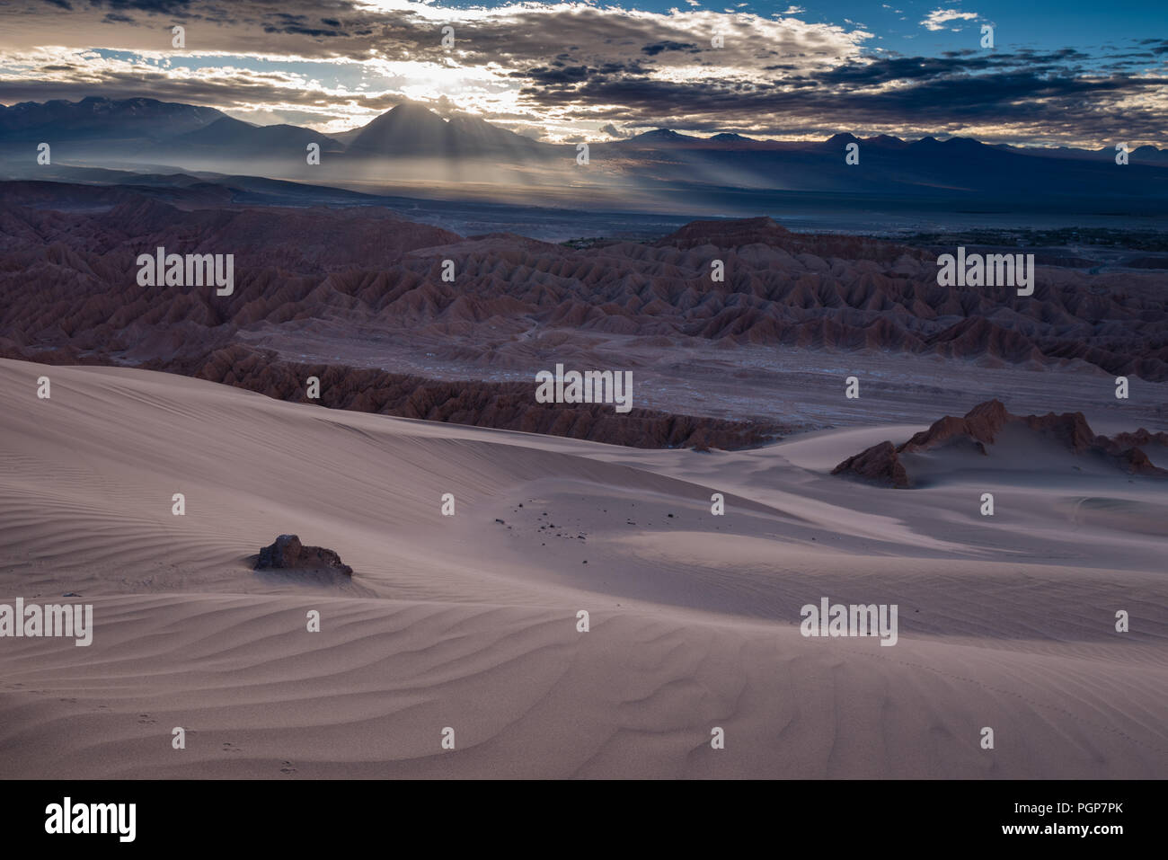 Valle de la Muerte (Death Valley): a valley where gigantic dunes and ...