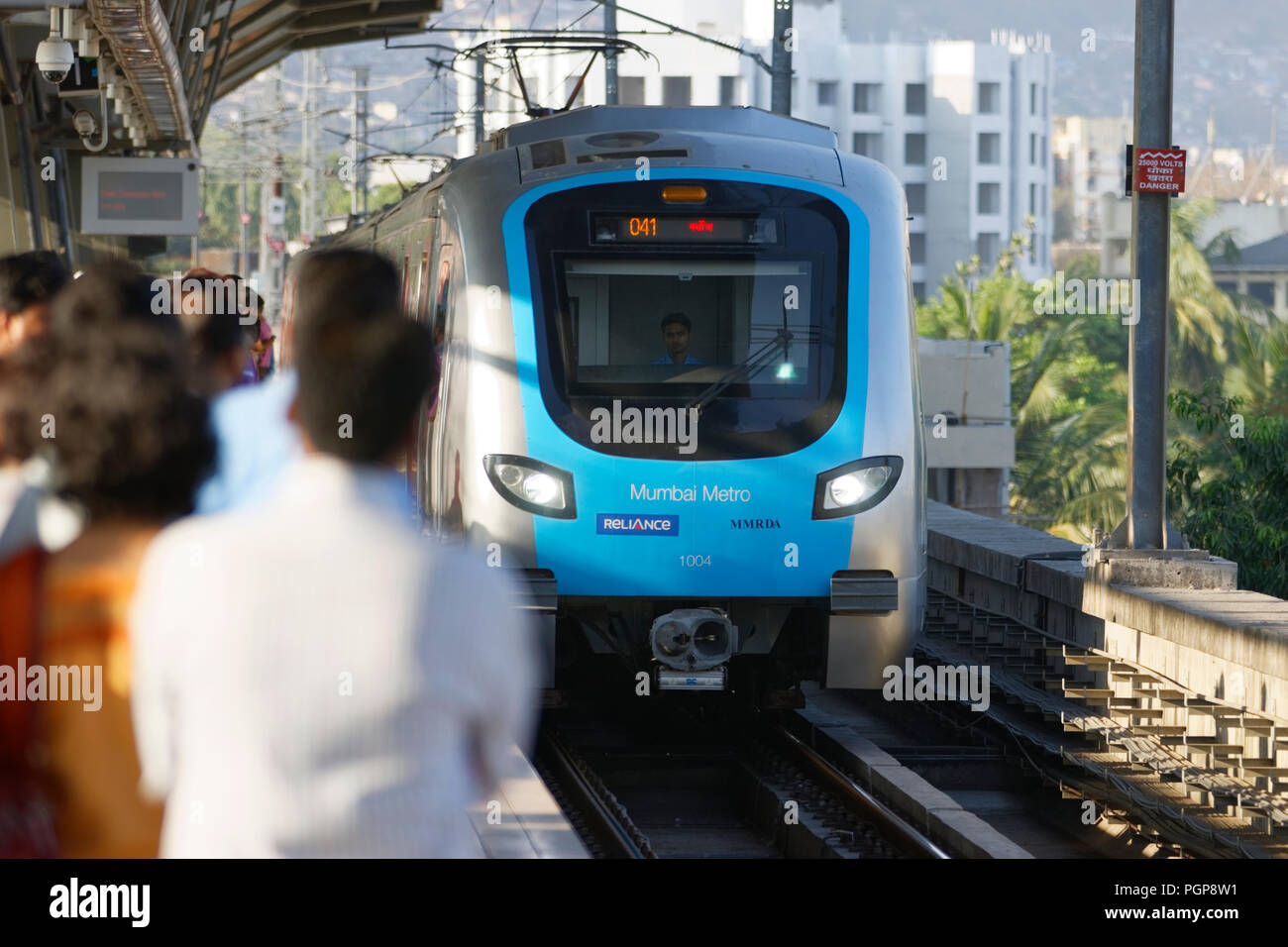 Mumbai Metro train interior and exterior. Comfortable, modern , fast ...