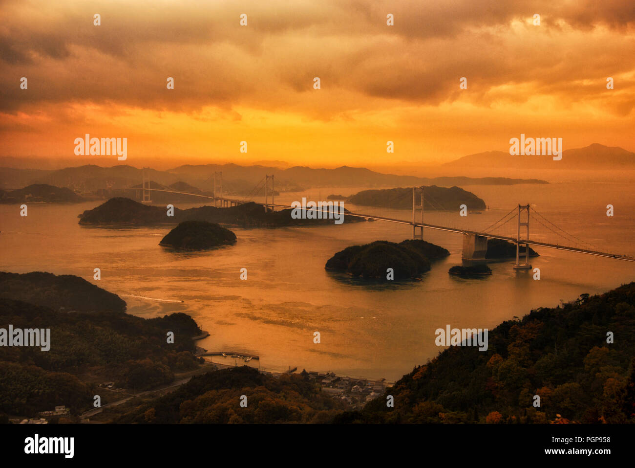 Photo shows the Kurushima Kaikyo Ohashi, at 6.4 km the worldÕs longest ...