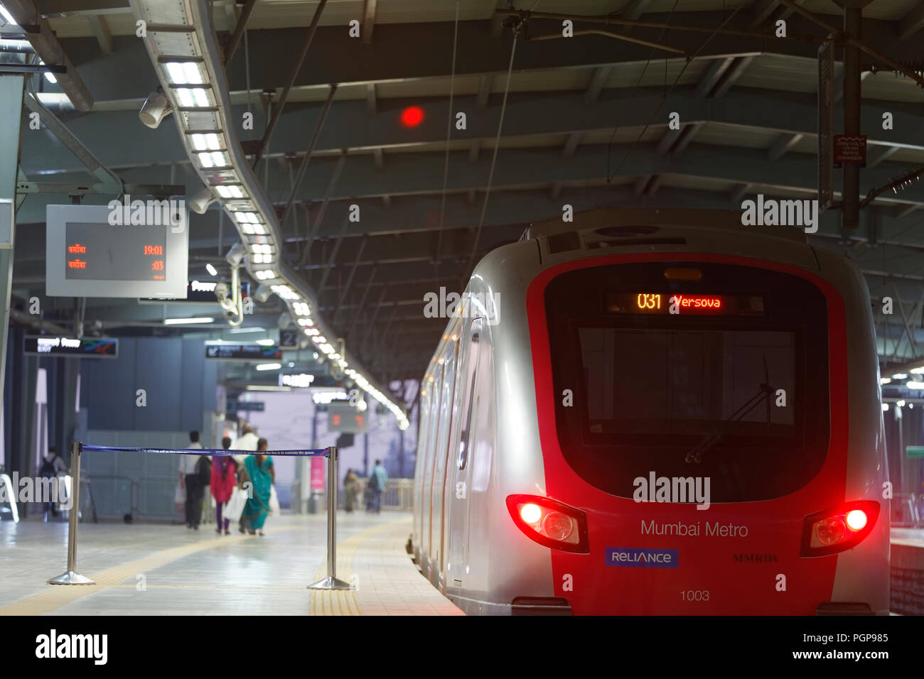 Mumbai Metro train interior and exterior. Comfortable, modern , fast ...